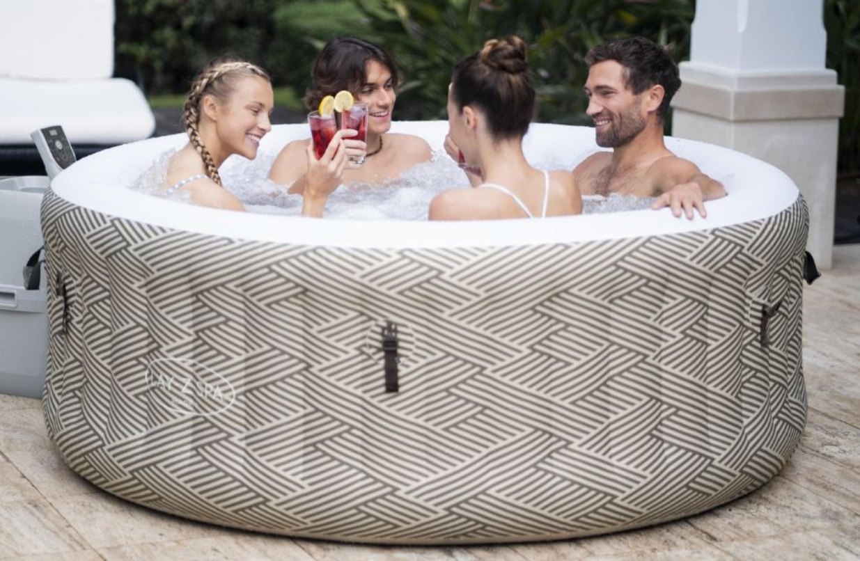 Poradnik: jaki basen do ogrodu wybrać? - Travicom.pl