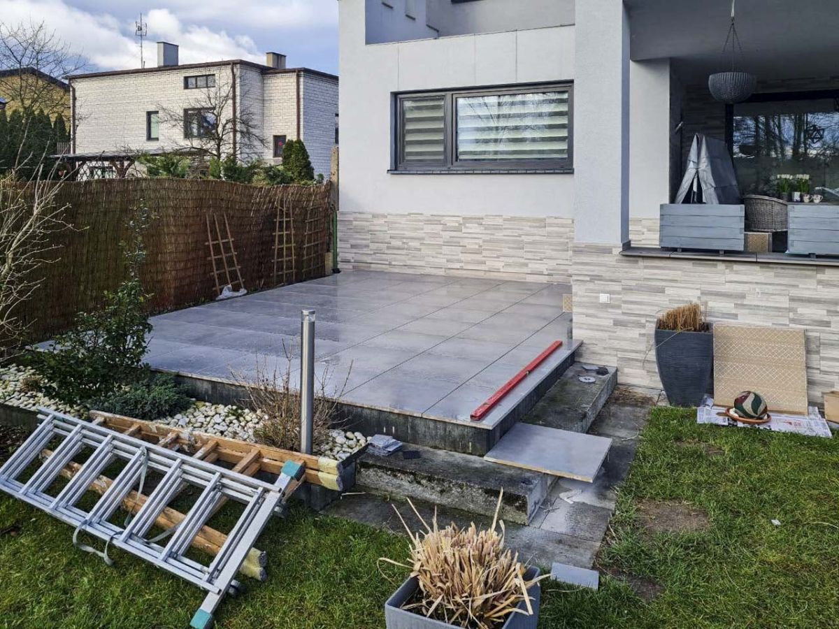 Renowacja posadzki w 24h – przywróć jej blask i pierwotne właściwości ...